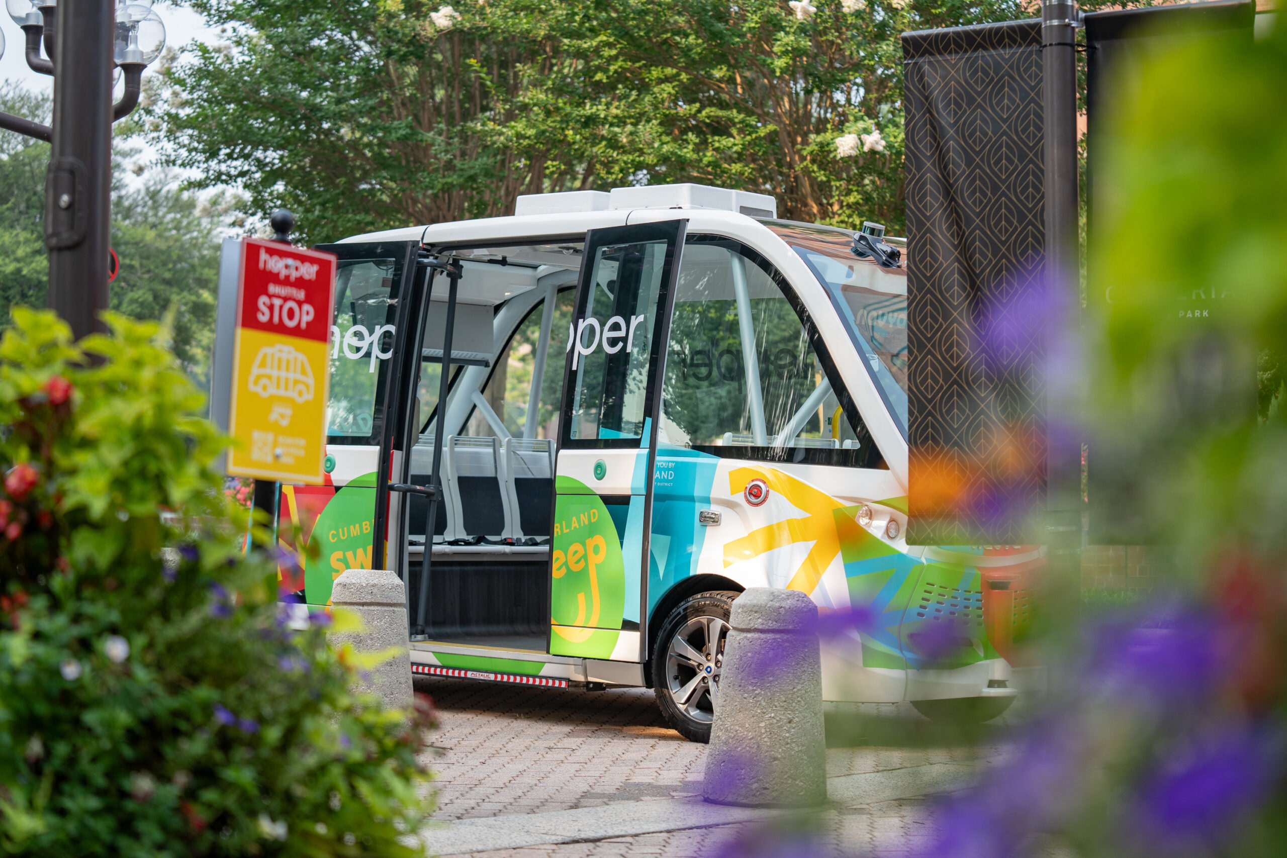 Beep autonomous shuttle launches in Atlanta | ITS International